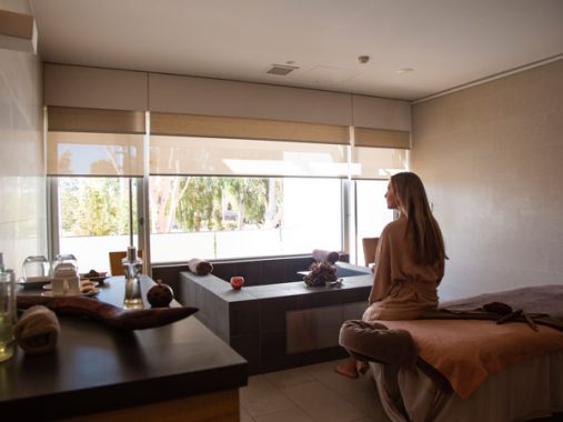 24 Incredible things to do at Uluṟu | Australian Traveller