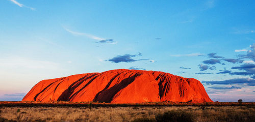 Uluru Holidays & Travel Guide