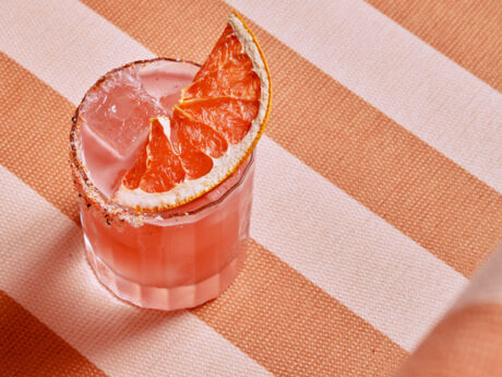 The 16 Best Bars In Byron Bay - Australian Traveller