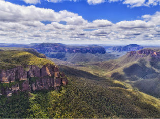 A Guide To The Best Hikes In The Blue Mountains