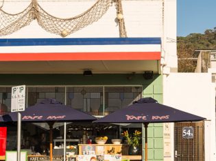 Lorne Holiday & Travel Guide | Australian Traveller