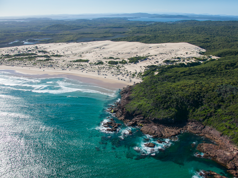 A Guide to Port Stephens Beaches & Bays - Australian Traveller