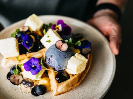 15 Best Gold Coast Cafes for Brunch - Australian Traveller