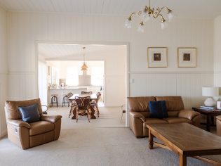 Your guide to Mapleton, the Sunshine Coast's hidden gem