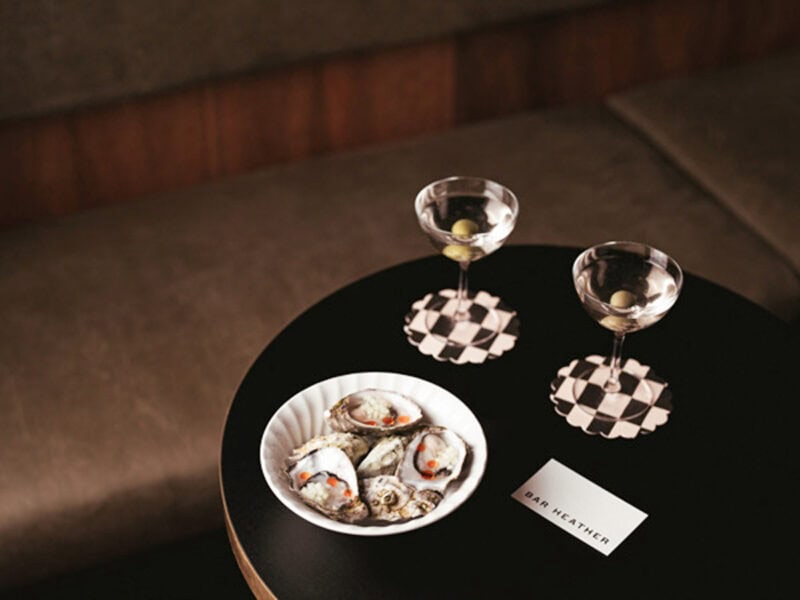 The 16 Best Bars In Byron Bay - Australian Traveller