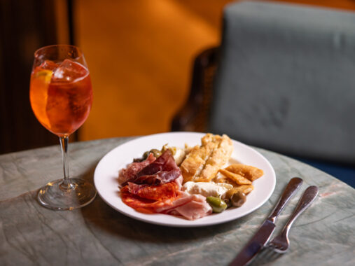 Here's How To Enjoy Girl Dinner Around Australia - Australian Traveller