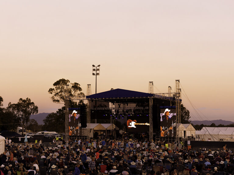 Tropical North Queensland Travel Guide & Holiday Information