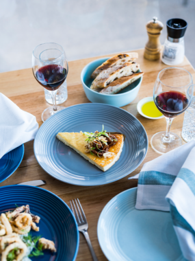 14 Of The Best Places To Eat Along The Great Ocean Road